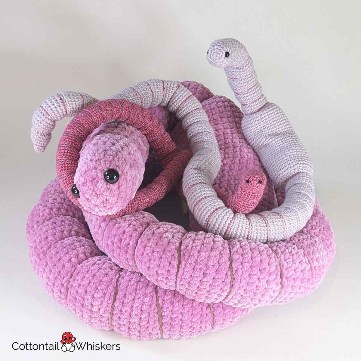 Giant Amigurumi Earth Worm Crochet Pattern Toy Craft Project Giant Amigurumi Earth Worm Crochet Pattern Toy Craft Project