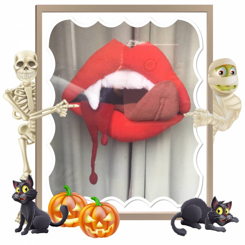 Passion Hot Lips Vampire Kiss Crochet Pattern | Cottontail & Whiskers