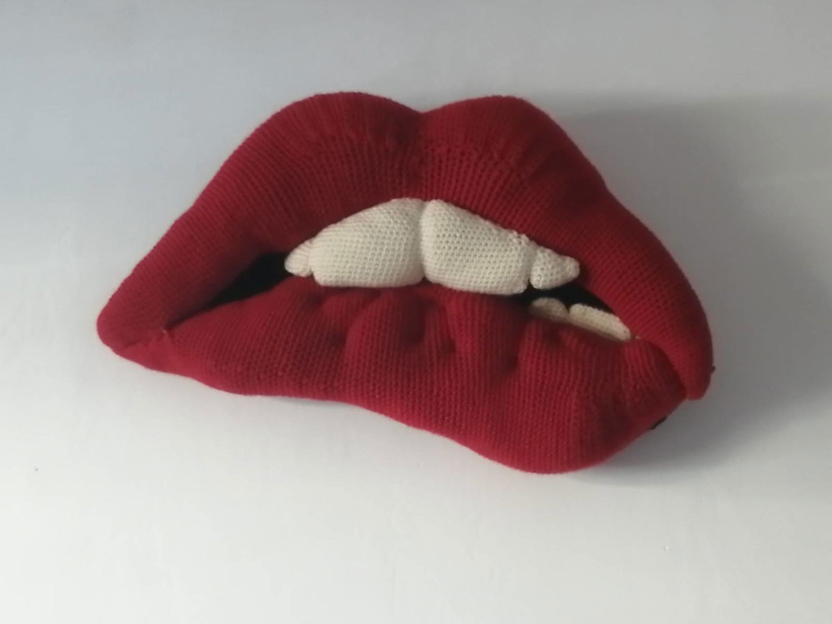 Rocky Horror Lips Crochet Pattern | Cottontail & Whiskers