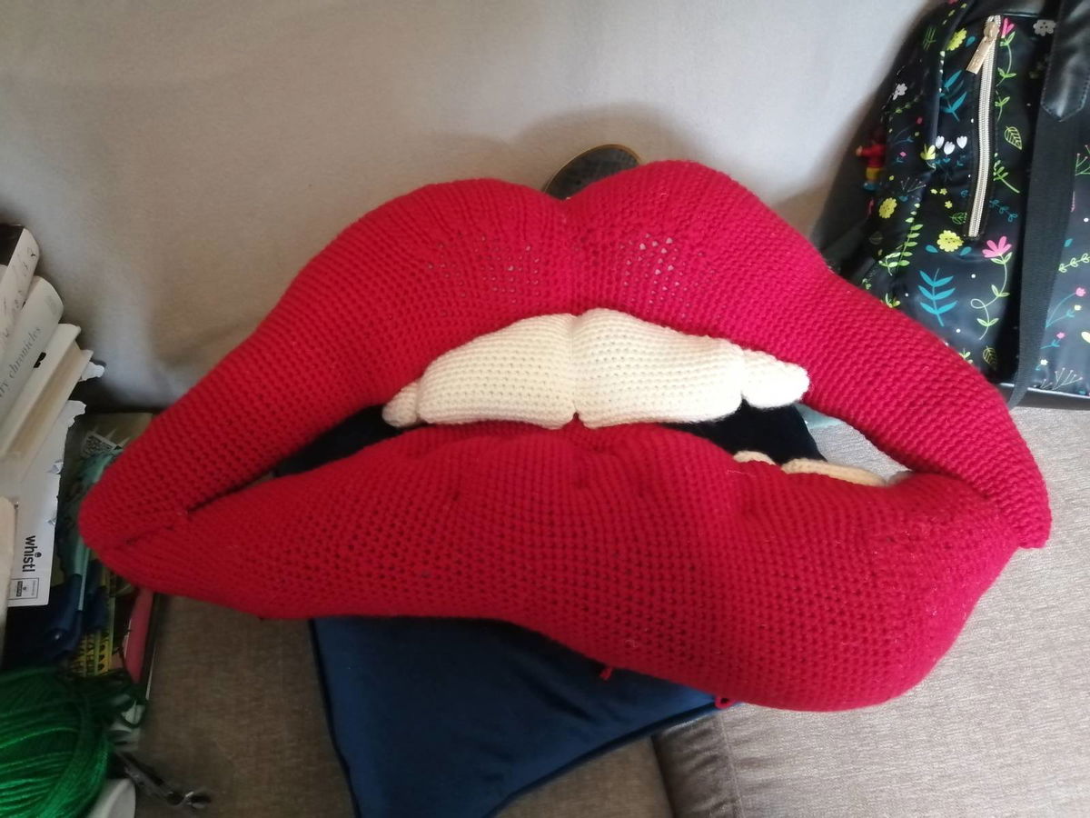 Rocky Horror Lips Crochet Pattern | Cottontail & Whiskers