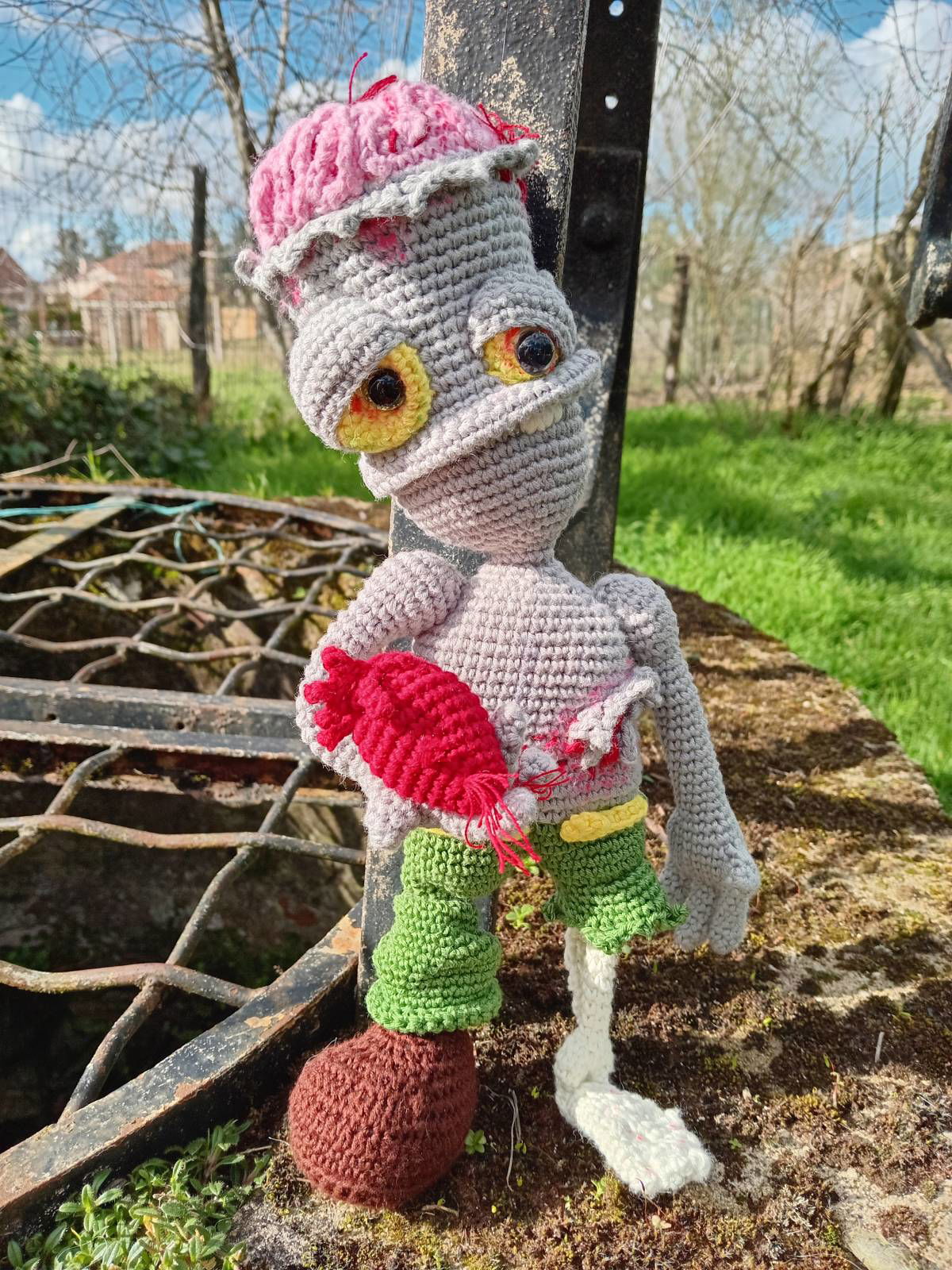 Big Hearted Amigurumi Valentines Zombie Crochet Pattern Zed ...