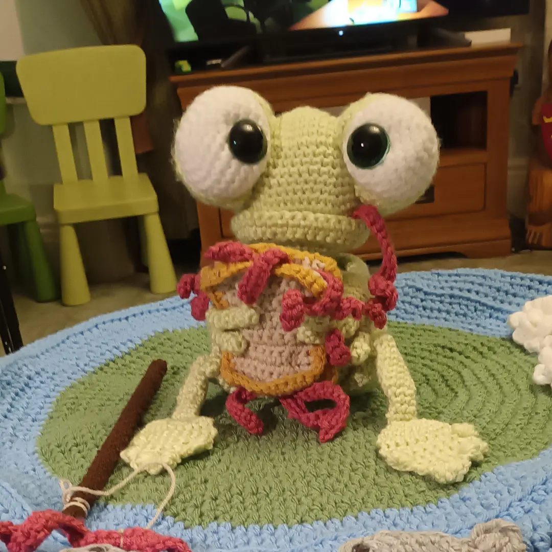 Full Fun Amigurumi Worm Sandwich Crochet Frog Pattern | Cottontail ...